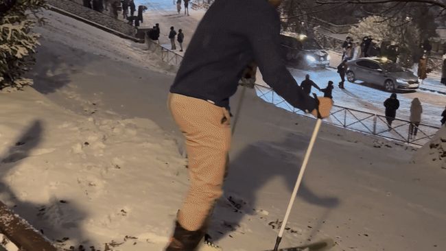 Parisians bust out skis as snow covers French capital