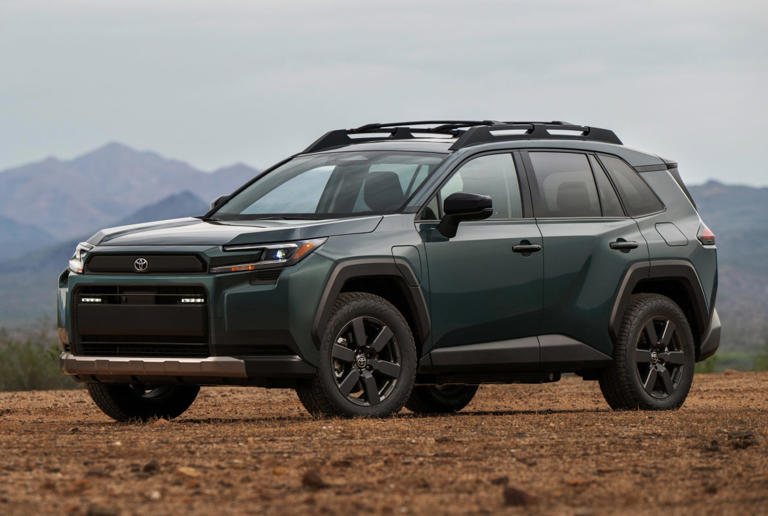 Toyota’s bet on hybrids is winning in the US