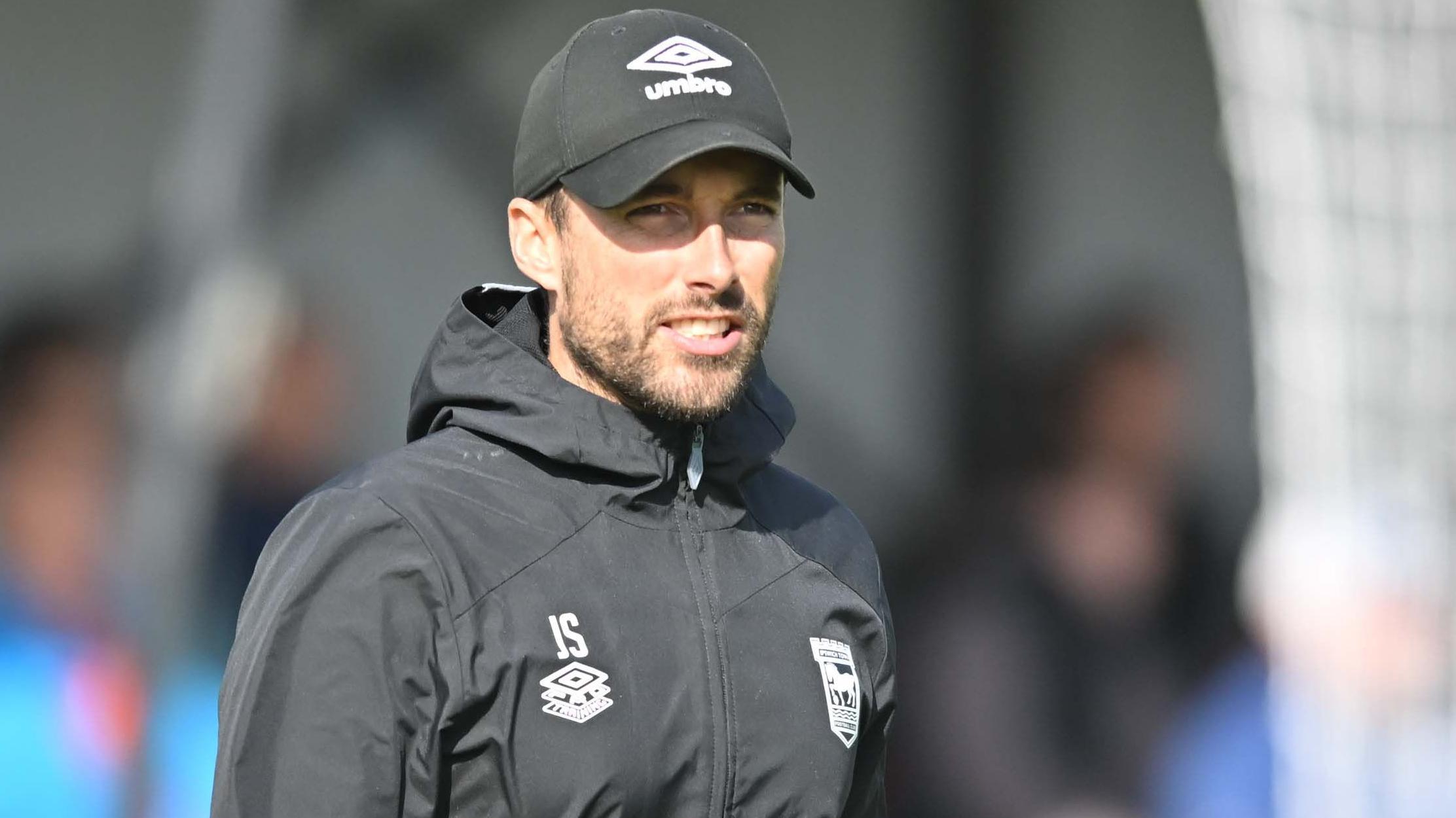 Sheehan steps down as Ipswich Women boss