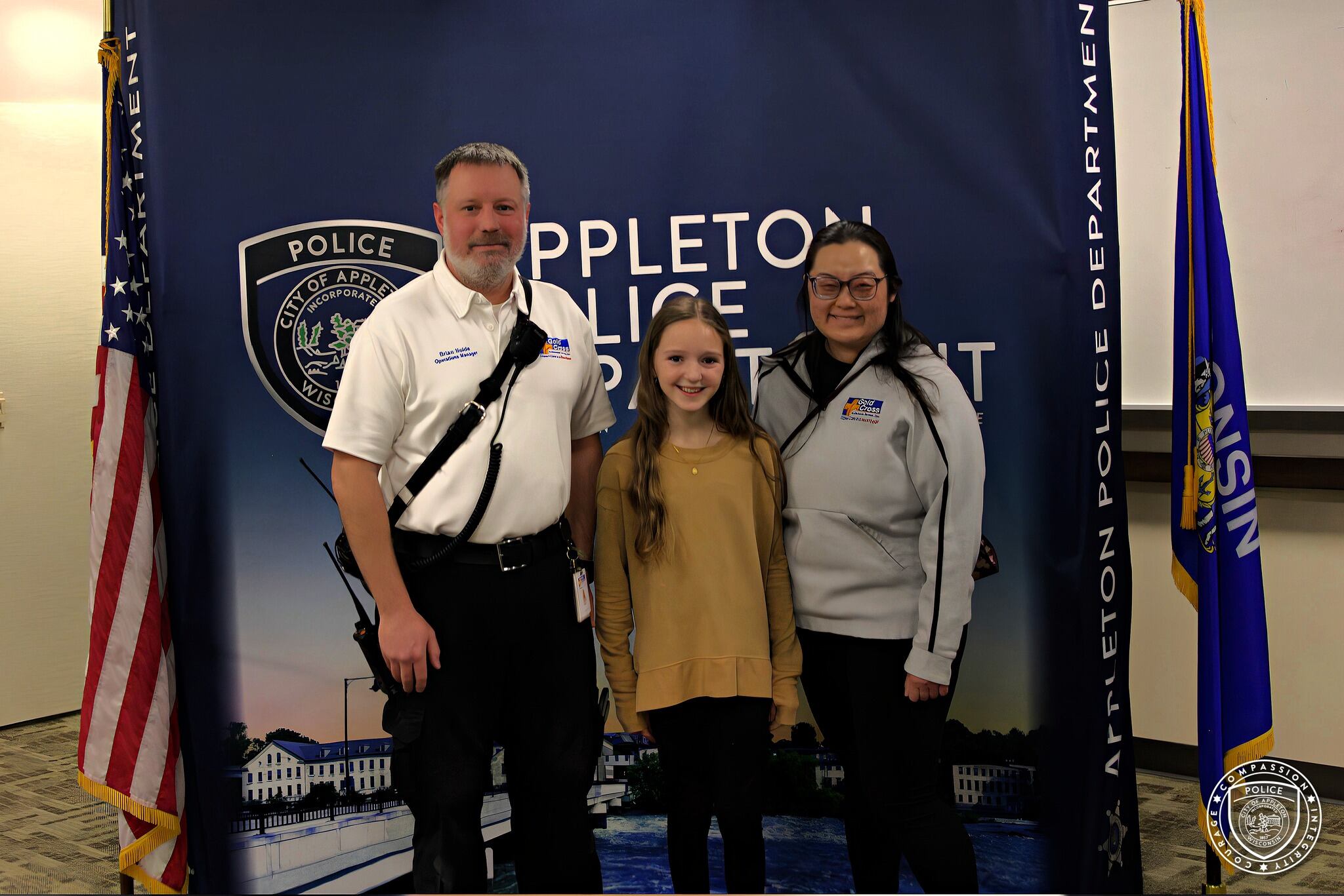 Appleton girl, 11, honored for saving mother’s life during 911 emergency