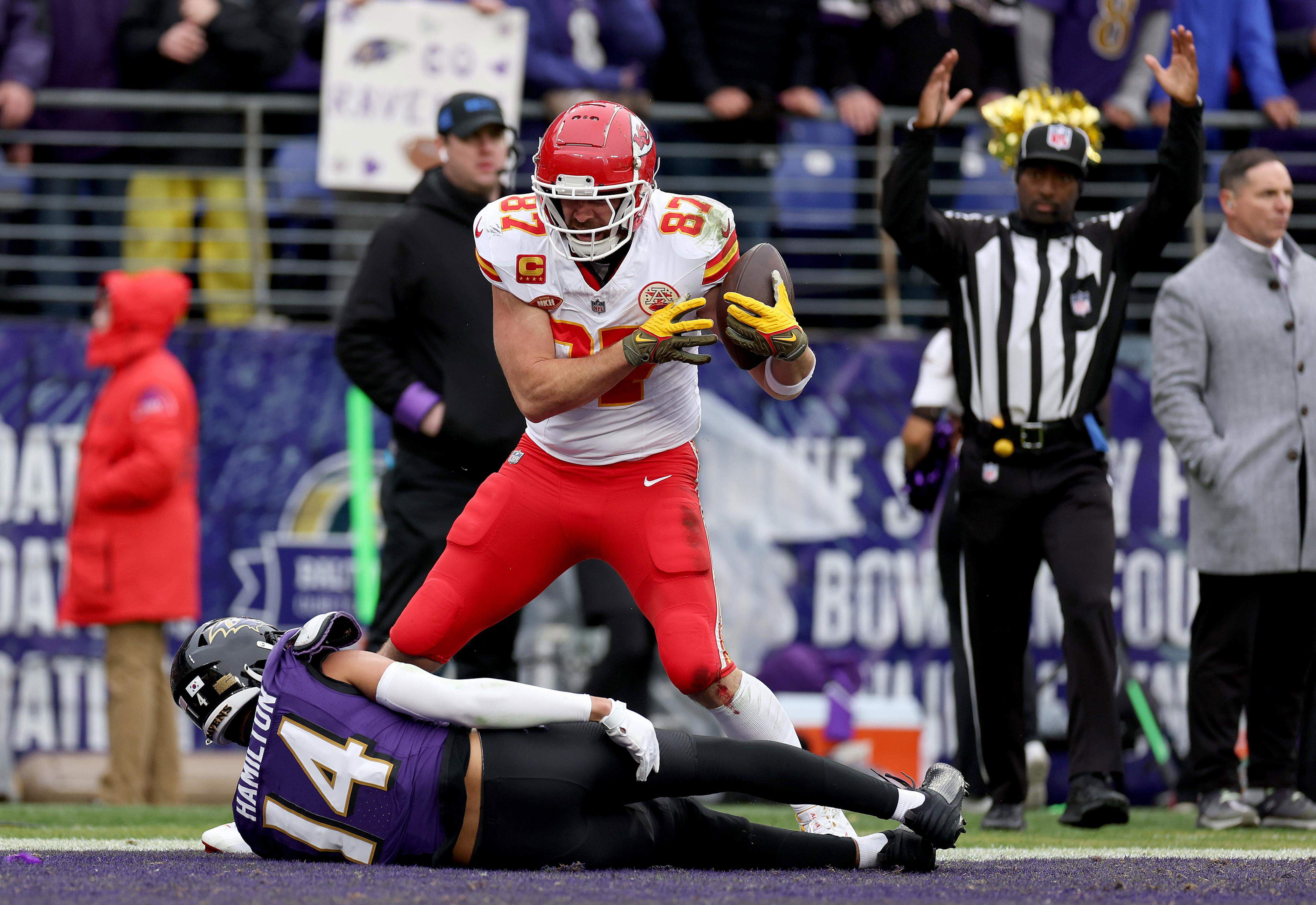 Actor/Ravens fan admits Travis Kelce & Chiefs bullied Baltimore in AFC ...