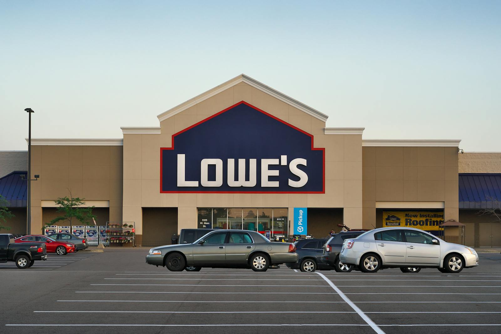 Things Lowe's employees wish customers knew
