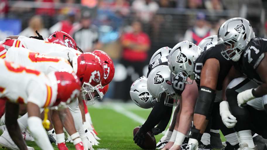 Chiefs quickly release QB in flurry of Monday moves