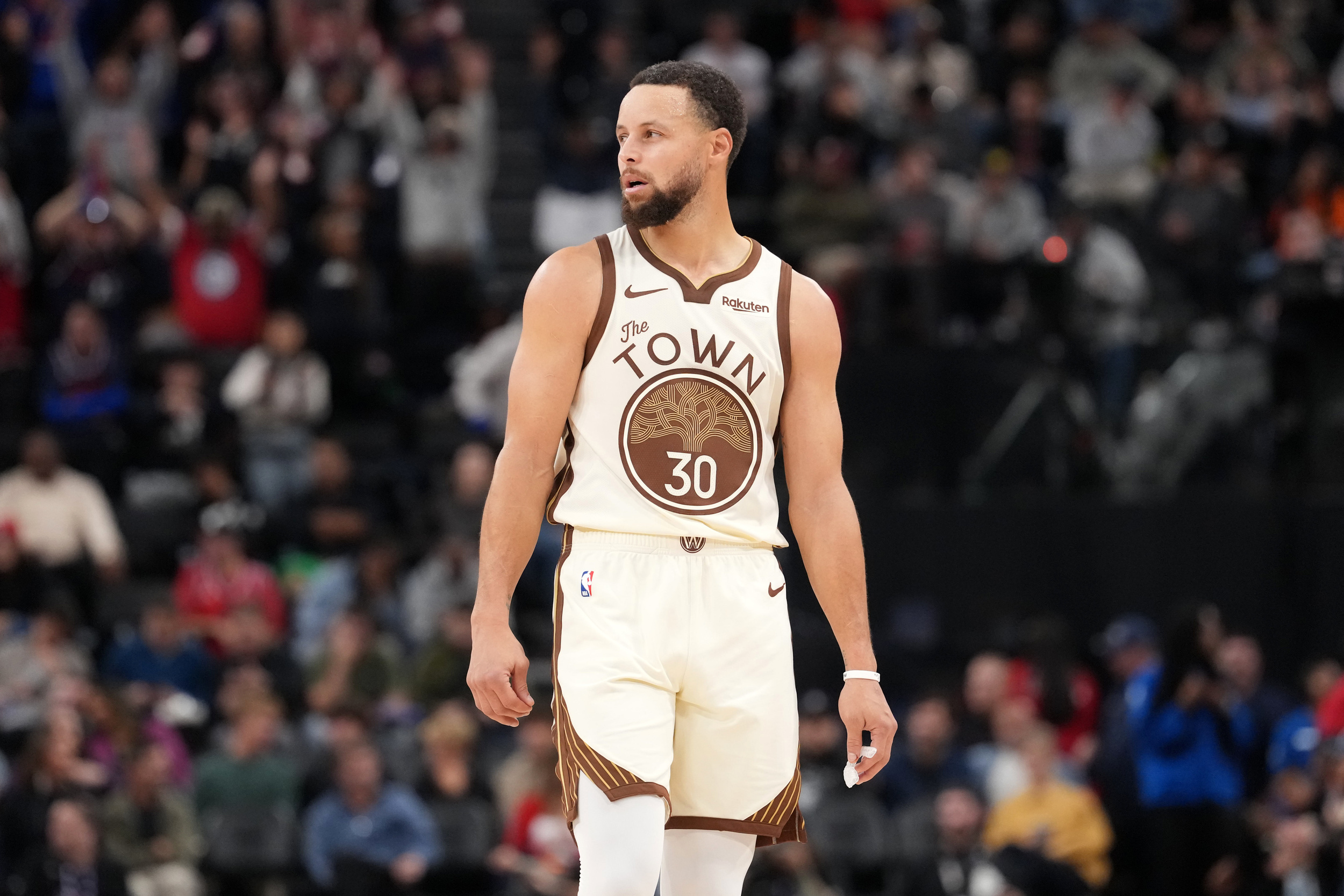 Stephen Curry shares thoughts on Steve Kerr’s outburst after "two crazy ...