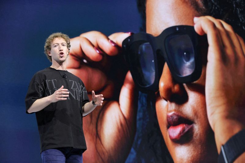 Meta adia lançamento global dos óculos Ray-Ban Display por demanda nos EUA