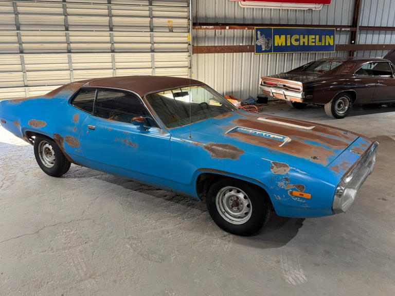A real petty blue 1972 Plymouth Road Runner survivor just hit the market