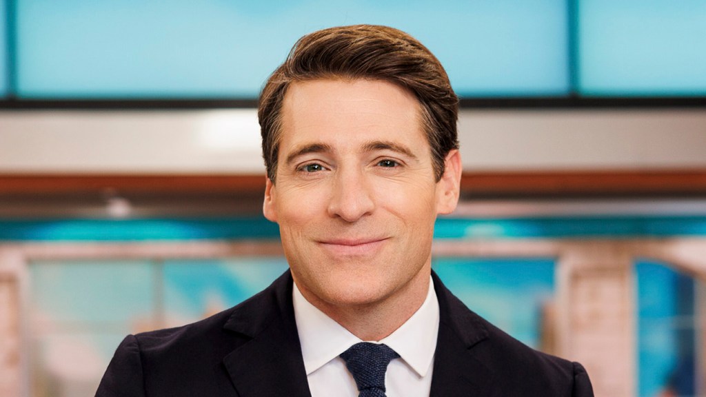 Tony Dokoupil's 'CBS Evening News' debut included a big flub, but you ...