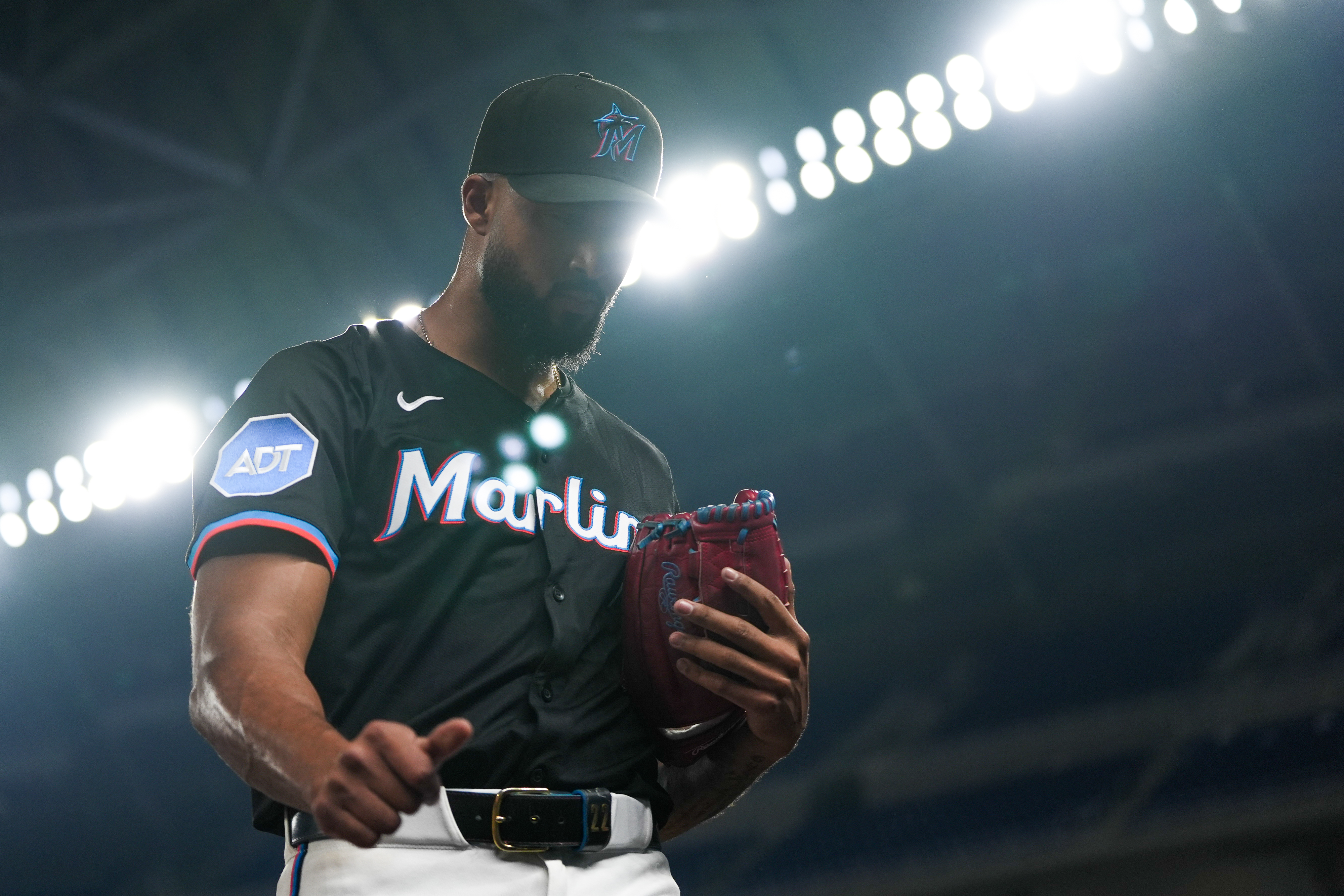 Yankees, Orioles projected to whiff on trade for Cy Young winning pitcher