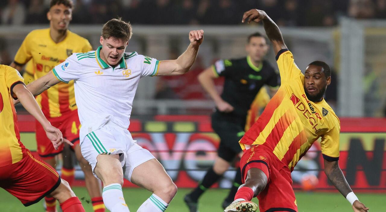 Roma cinica, il Lecce spreca: Gasp sbanca il Via del Mare