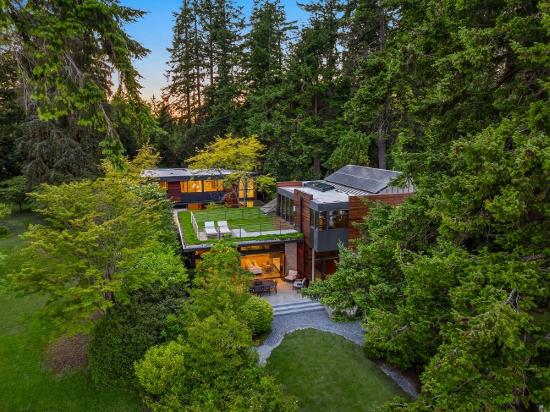 $5.8M Bainbridge Island house is split into two wings, built to frame ...