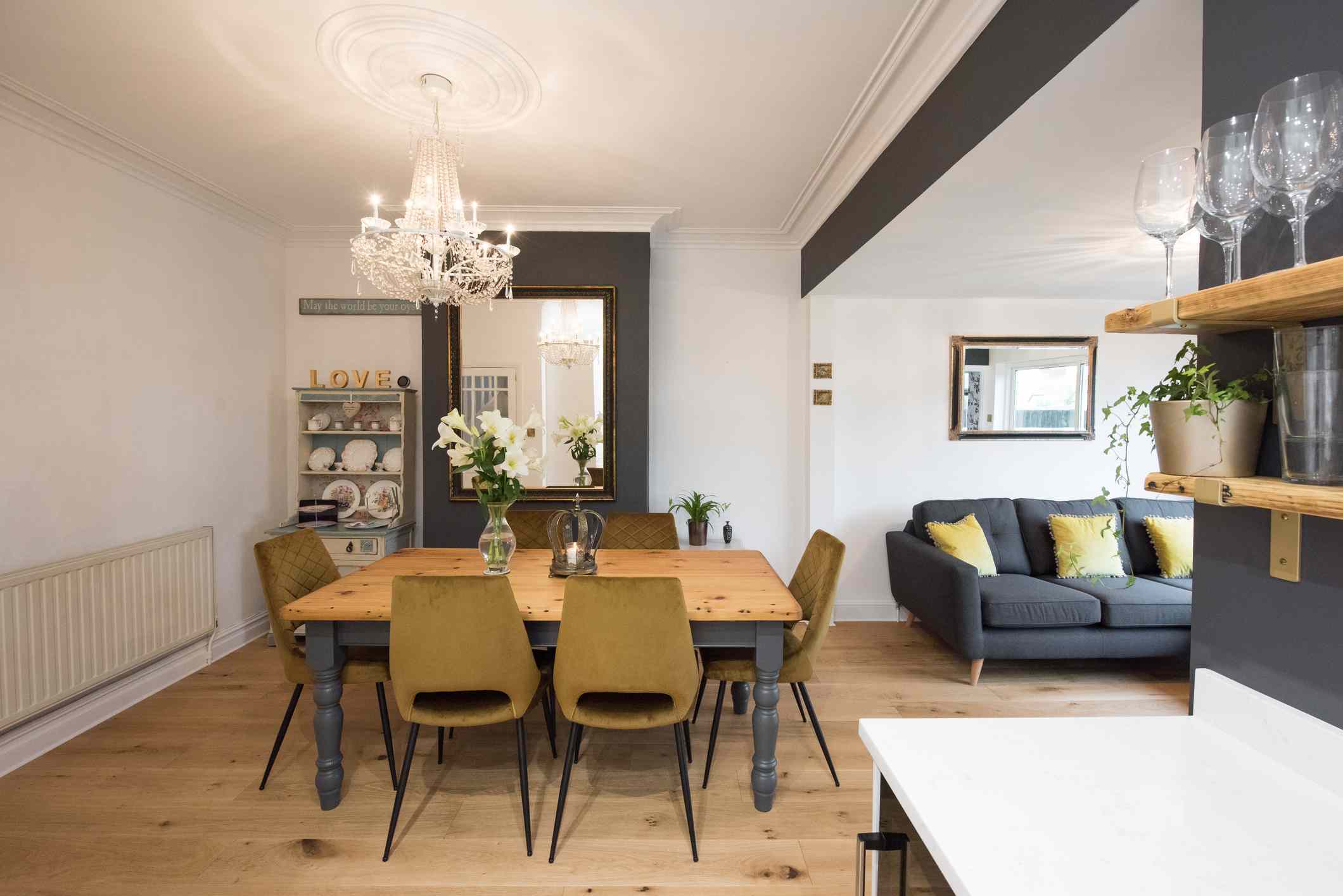 6 flooring colors you should never splurge on—this designer says they ...