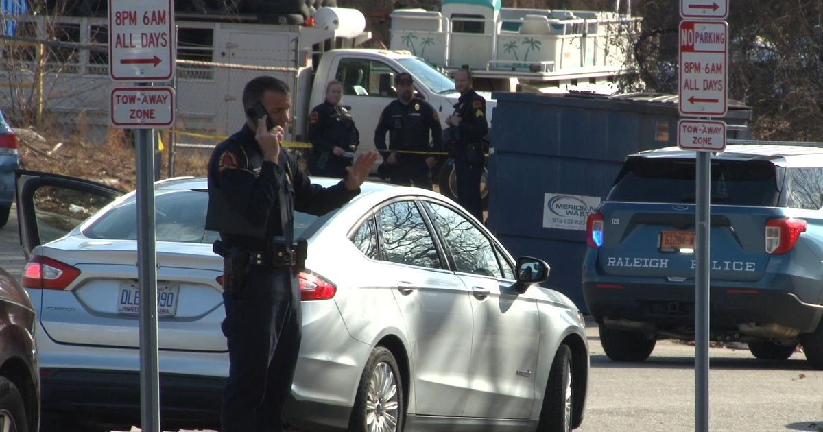 Police: Shot fired at Raleigh officer during traffic stop