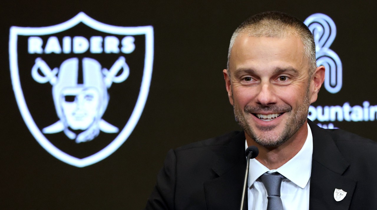 Tom Brady’s latest Hail Mary: Saving the Raiders