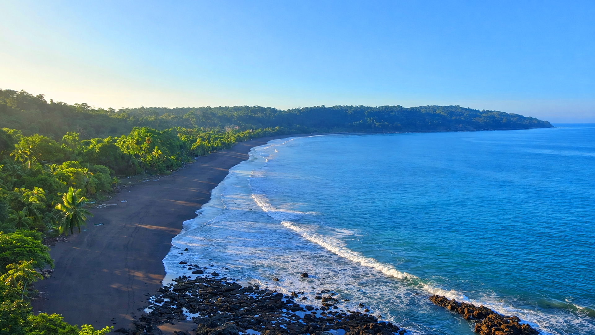 Wild beaches and tropical forests of the Osa Peninsula