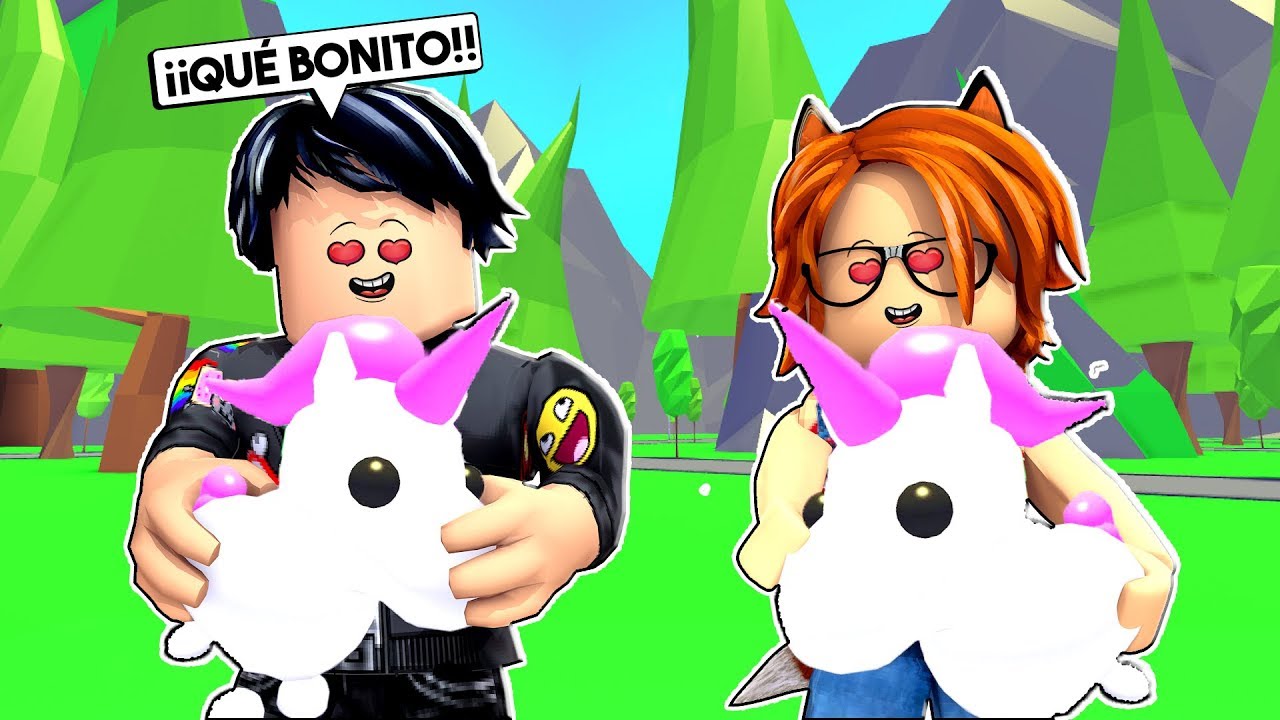 Nuestras mascotas unicornio se enamoran en Adopt Me Roblox