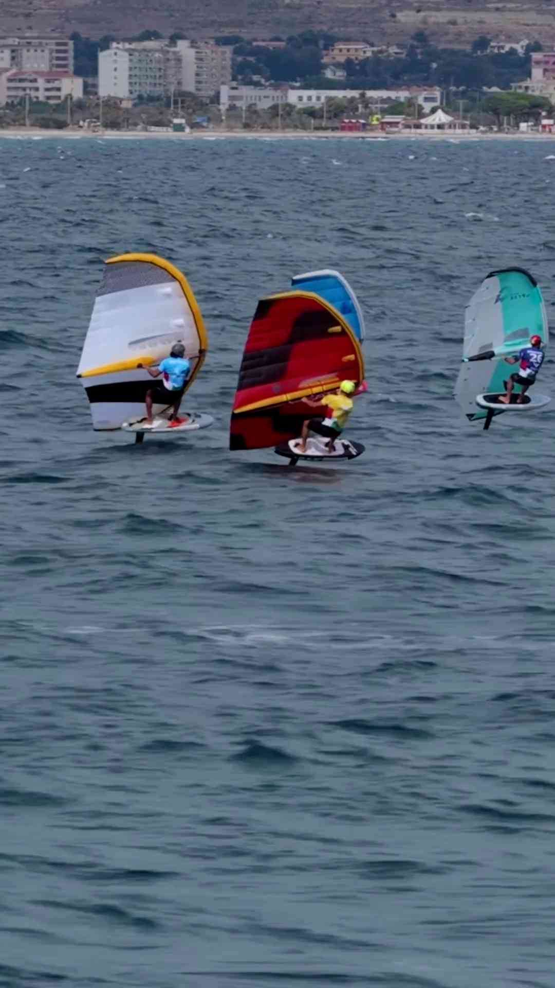 Hydrofoil pumping efficiency test with the R6 foil