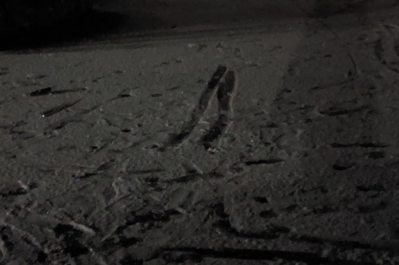 Warning issued after youths spotted ice skating on frozen Matlock lake