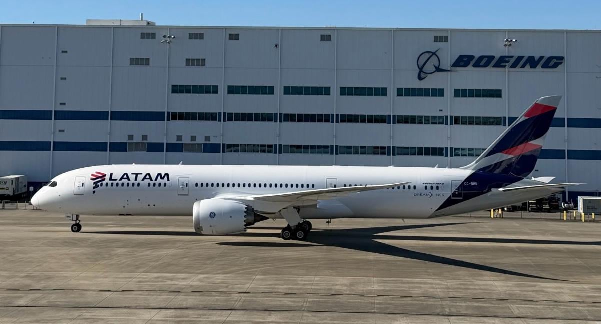 Latam Airlines incorpora a su flota de largo alcance el primer Boeing ...