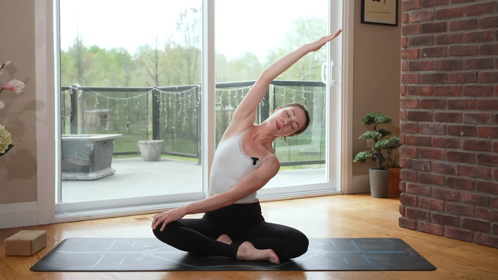 Daily 20-minute yoga sequence for mental clarity