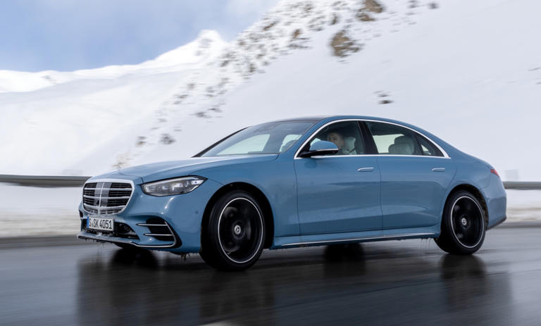 Mercedes is killing the EQS and building its replacement in disguise