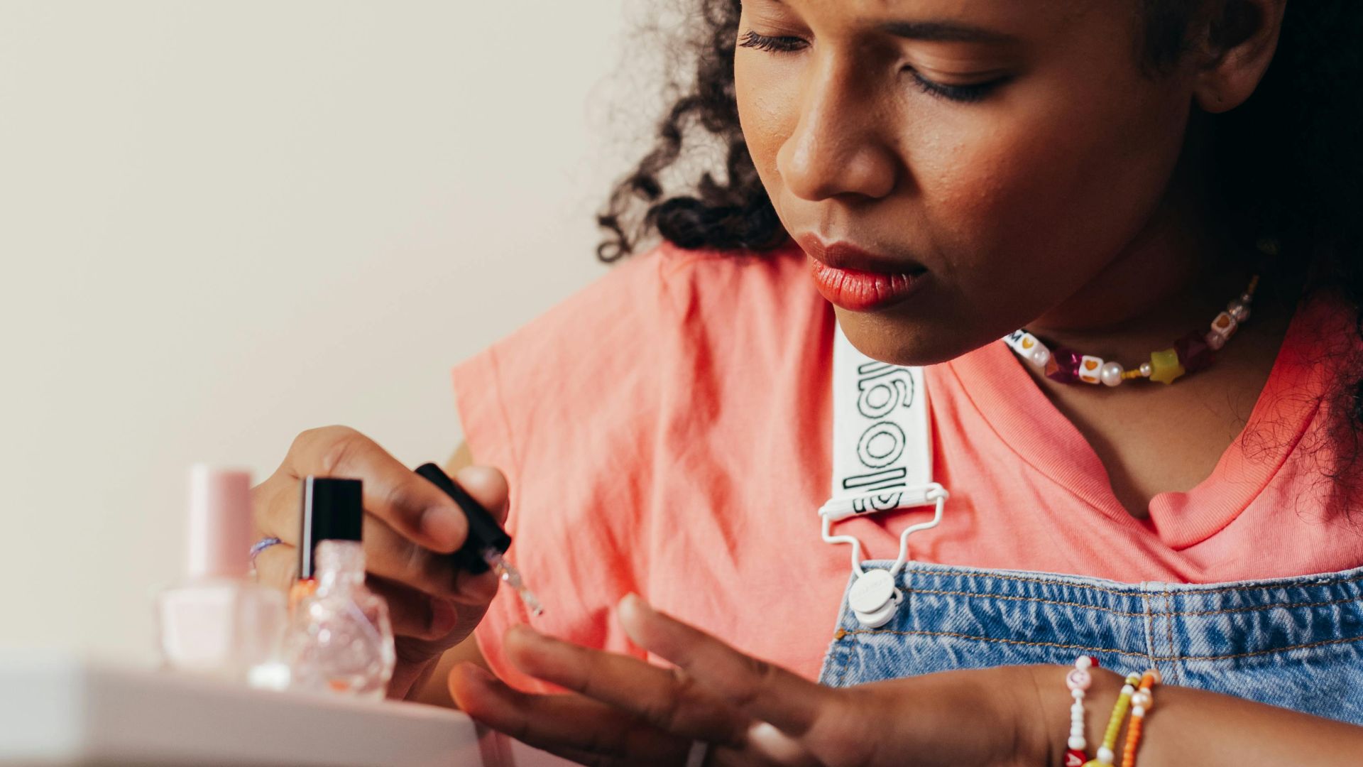 10 mistakes to avoid when painting your nails & 10 tips for the perfect ...