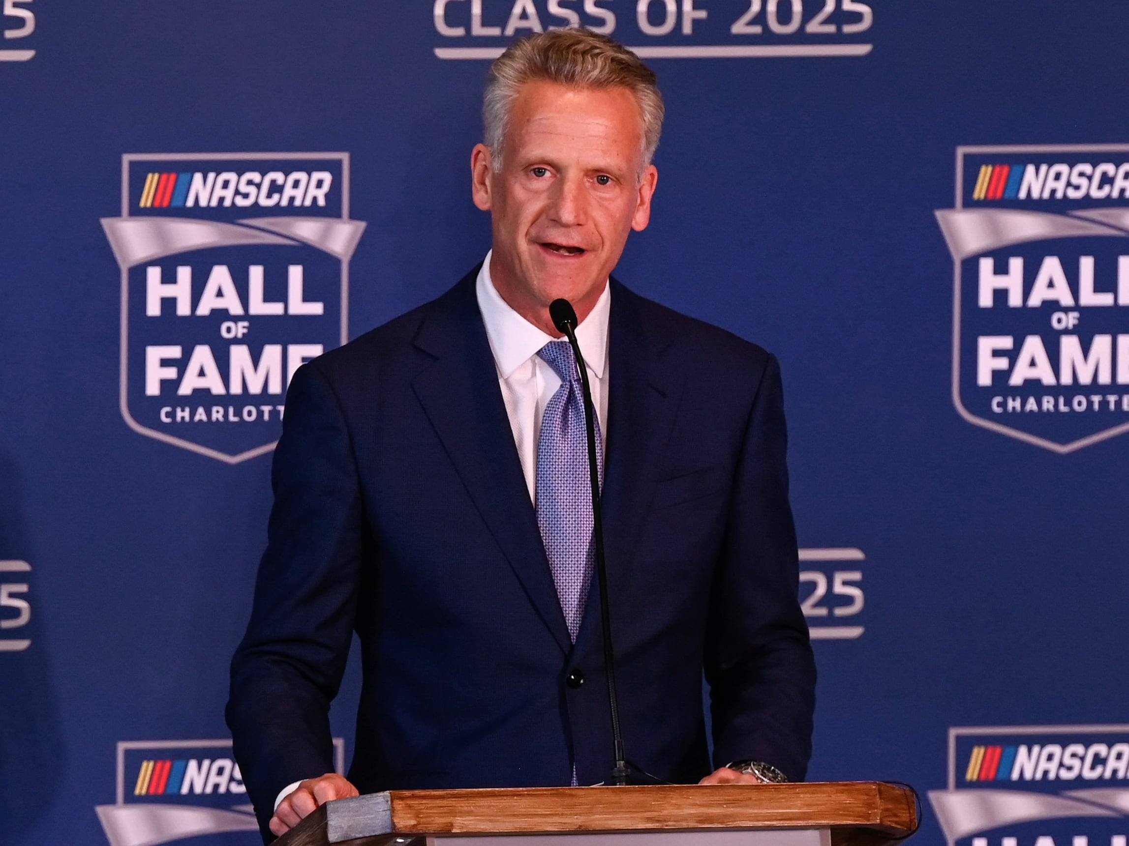 NASCAR executive resigns weeks before new race season begins