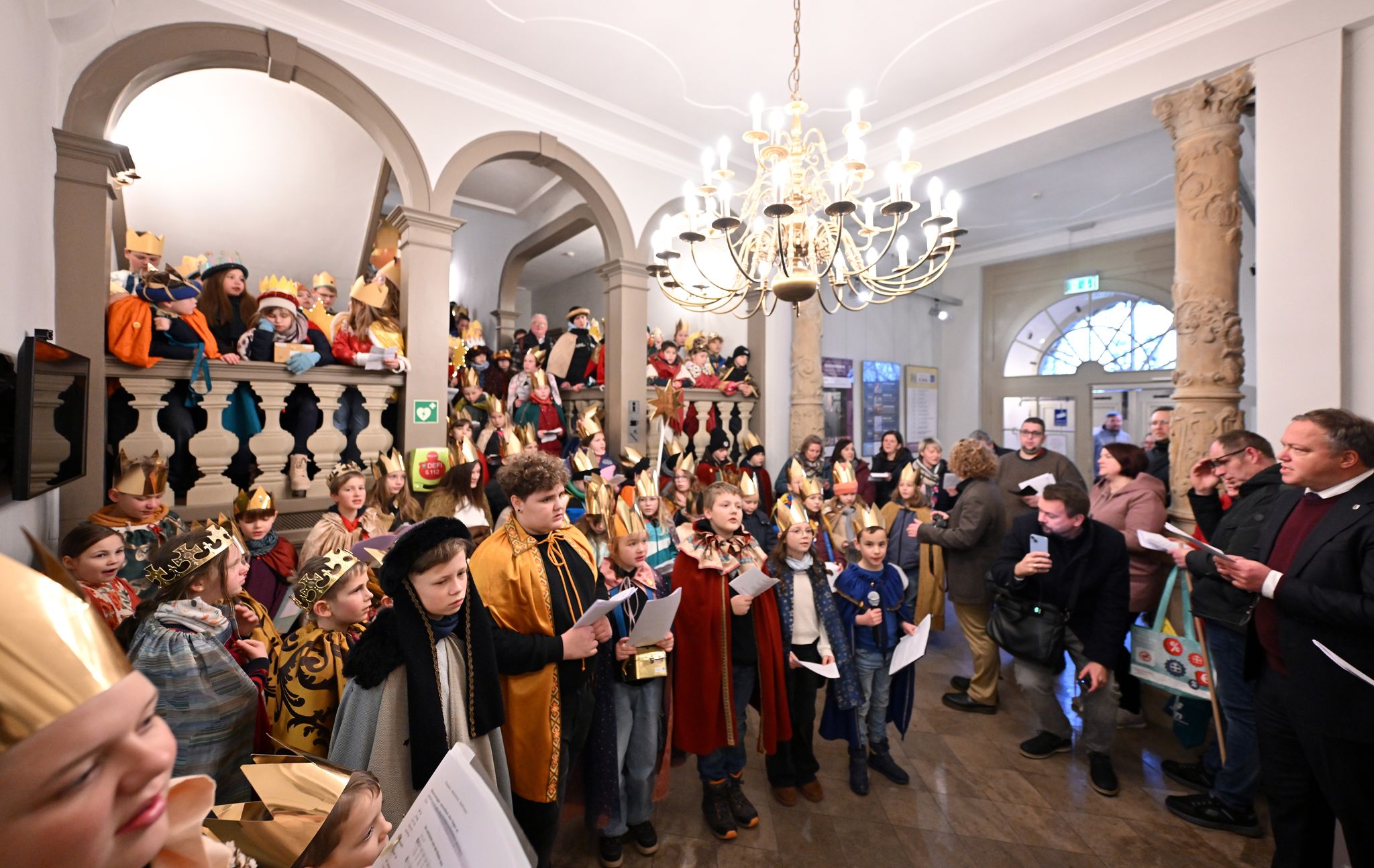«Schule statt Fabrik» – Sternsinger besuchen Staatskanzlei