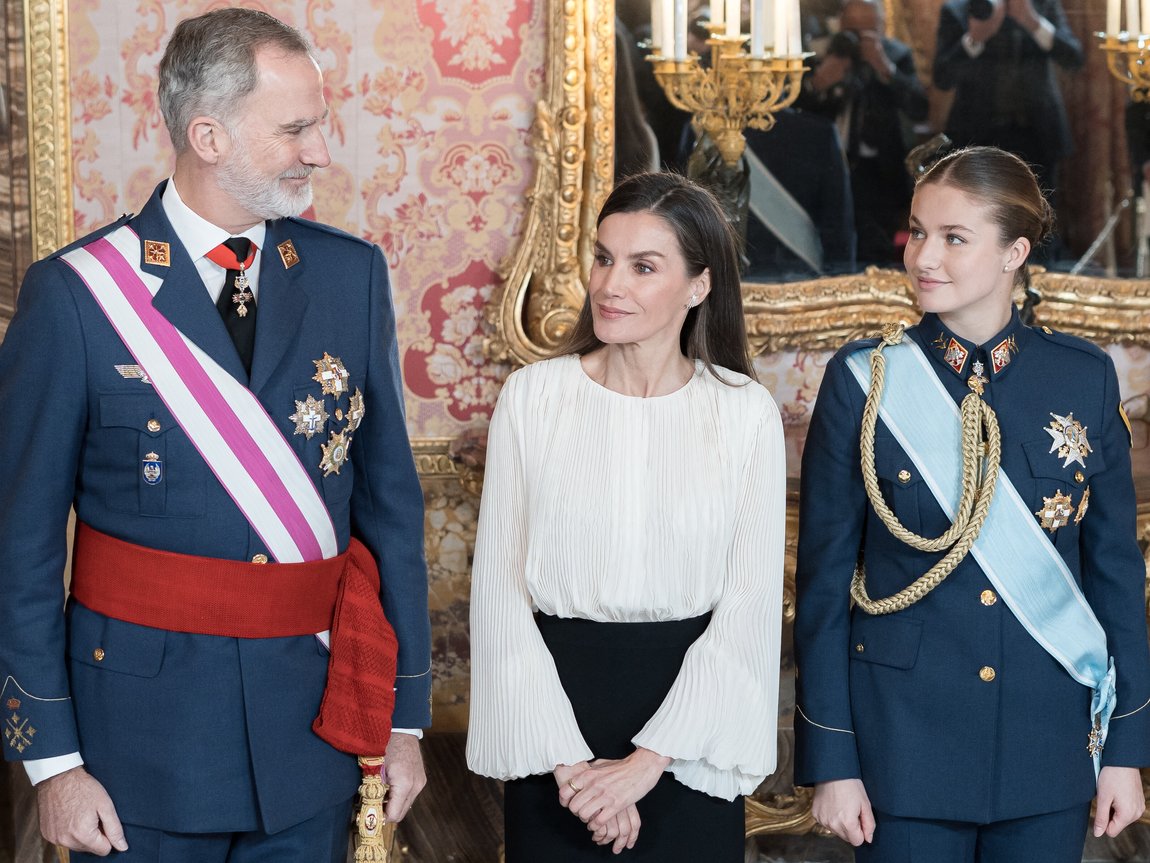 Leonor in uniform: Spanish royals celebrate Epiphany