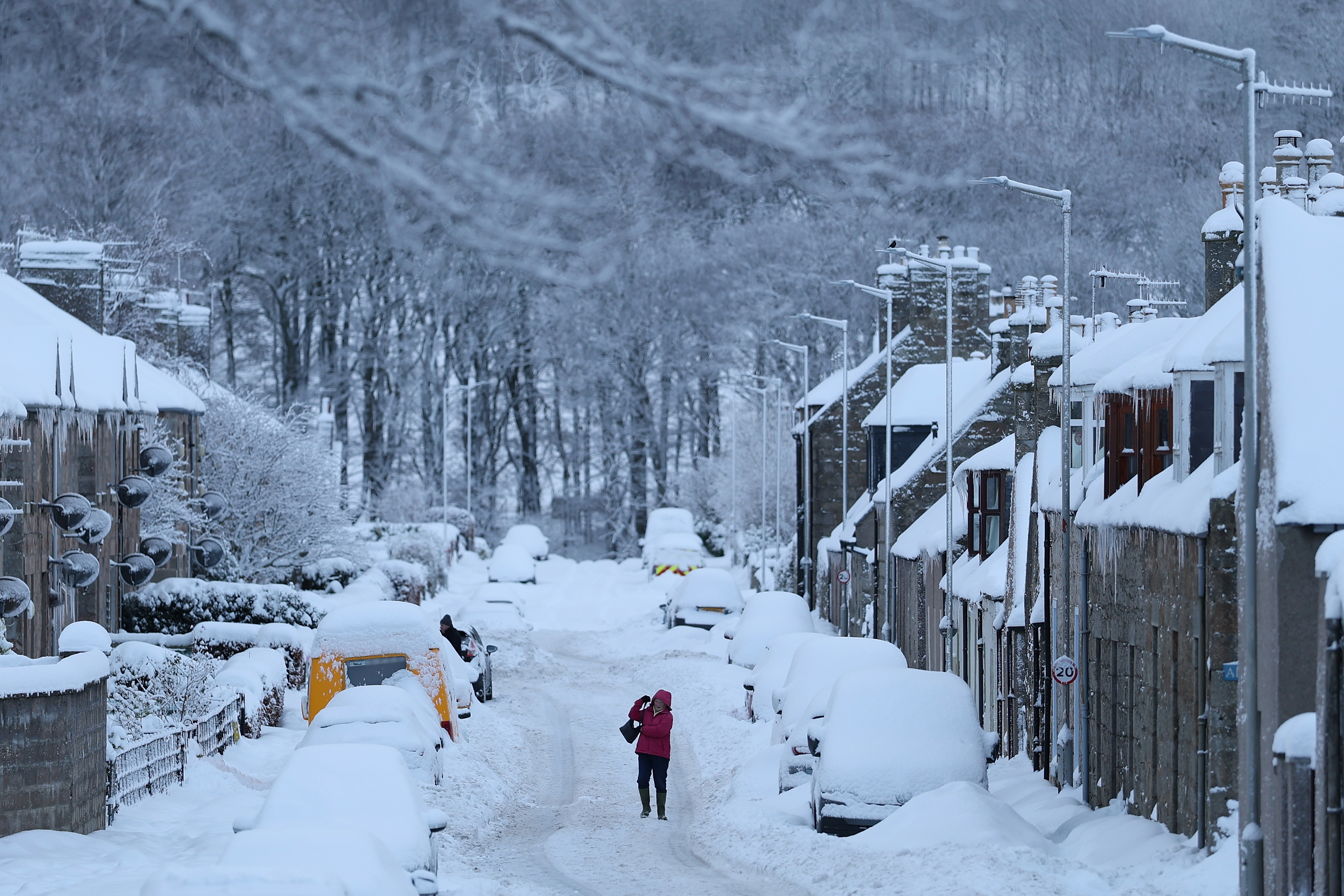 Hour-by-hour snow forecast for East Midlands as Storm Goretti prompts ...