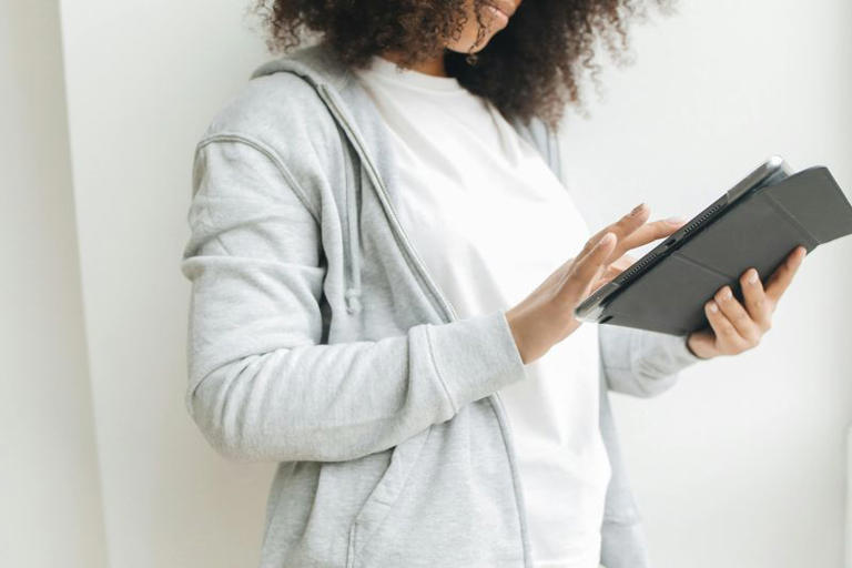 8 harsh truths about dating apps no one admits