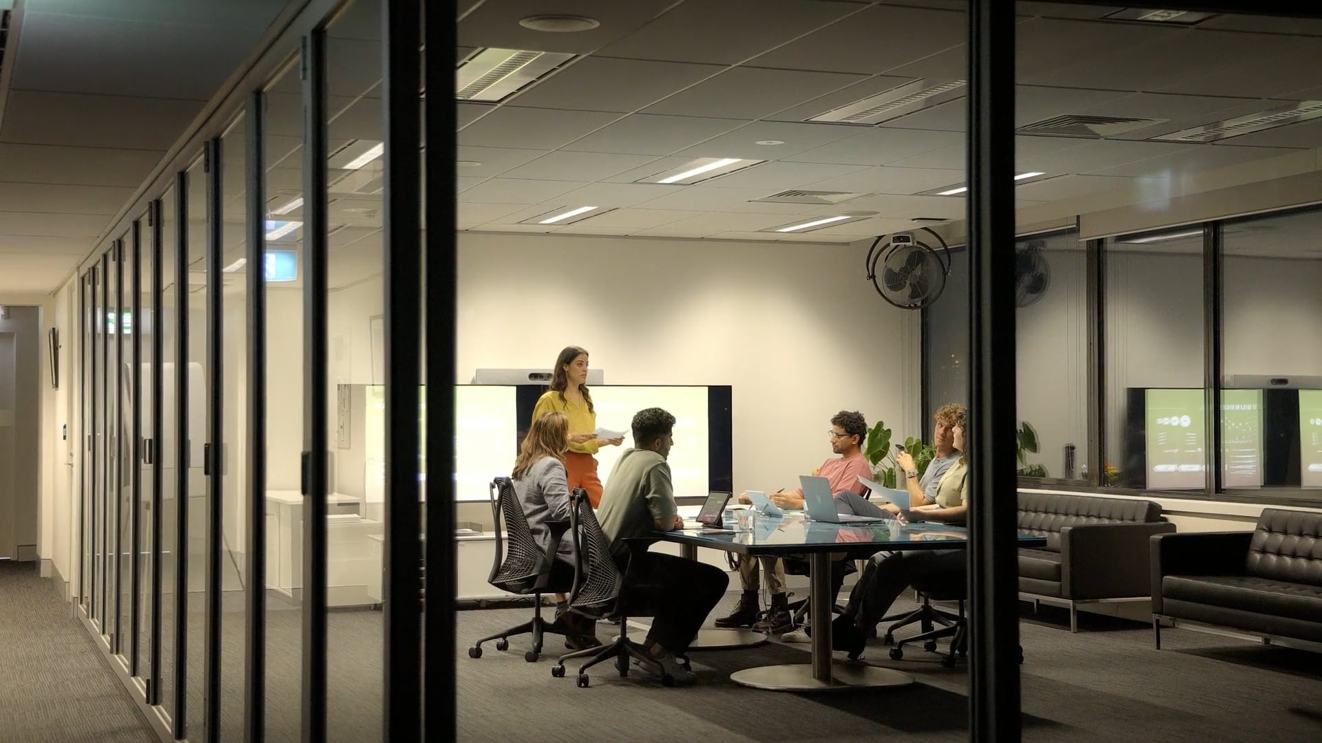 Corporate America signals hiring freeze for 2026