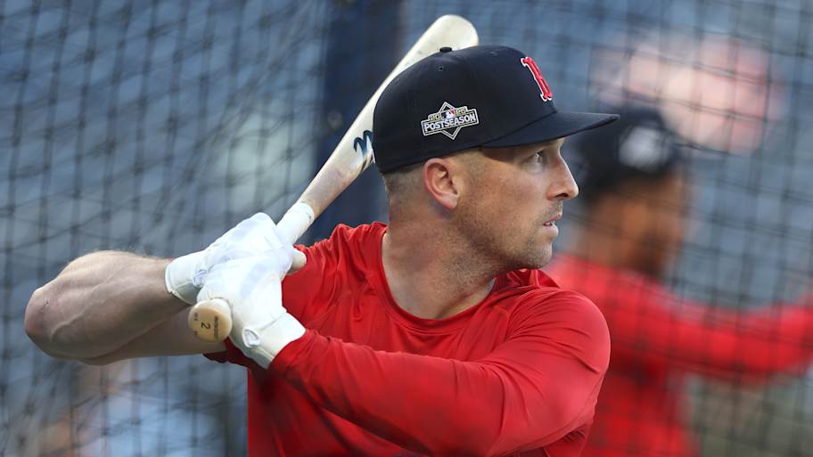 Here's why reports of Red Sox 'aggressive offer' to Alex Bregman ...