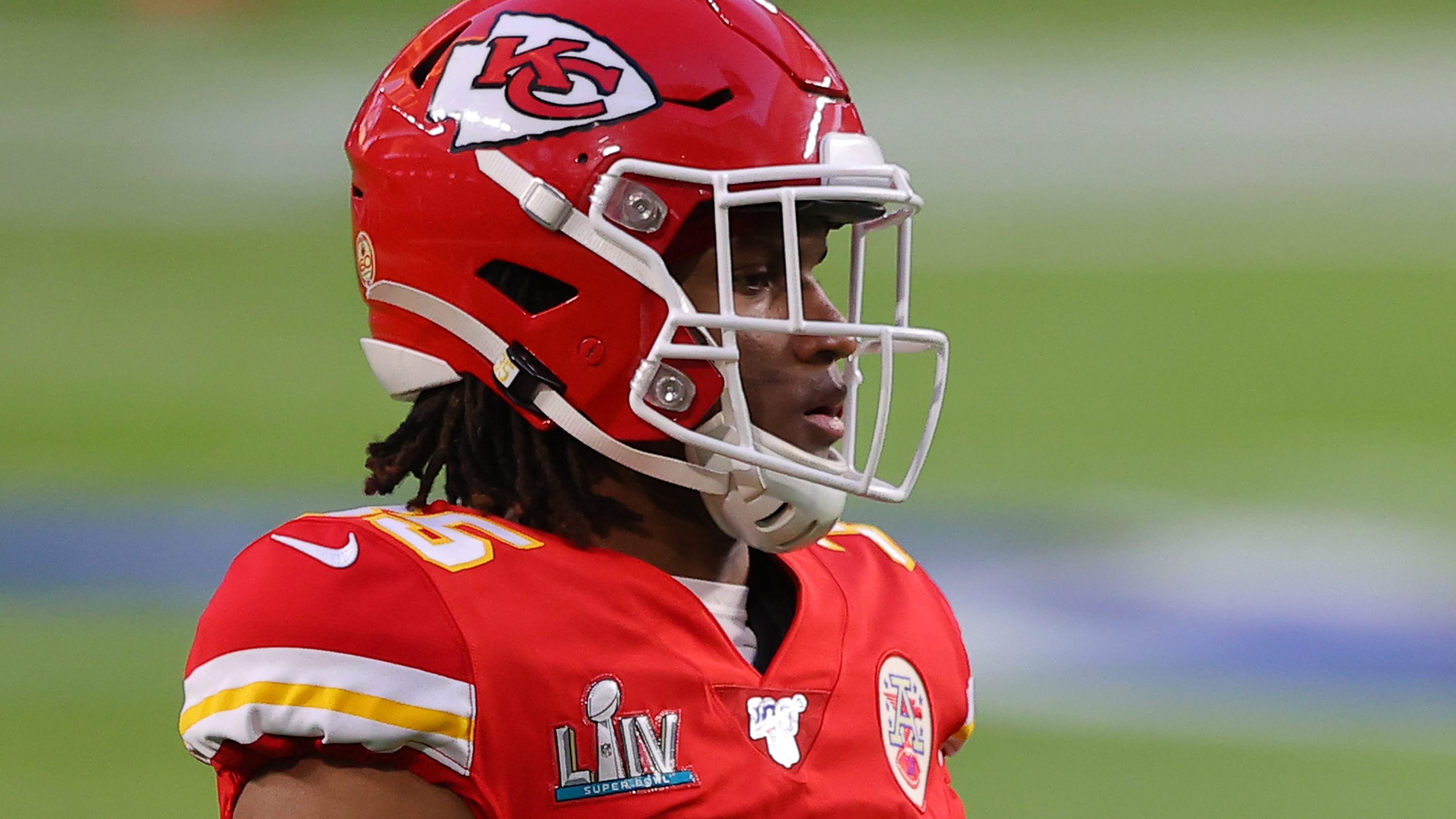 Ex-Chiefs Super Bowl champion starter considering early retirement