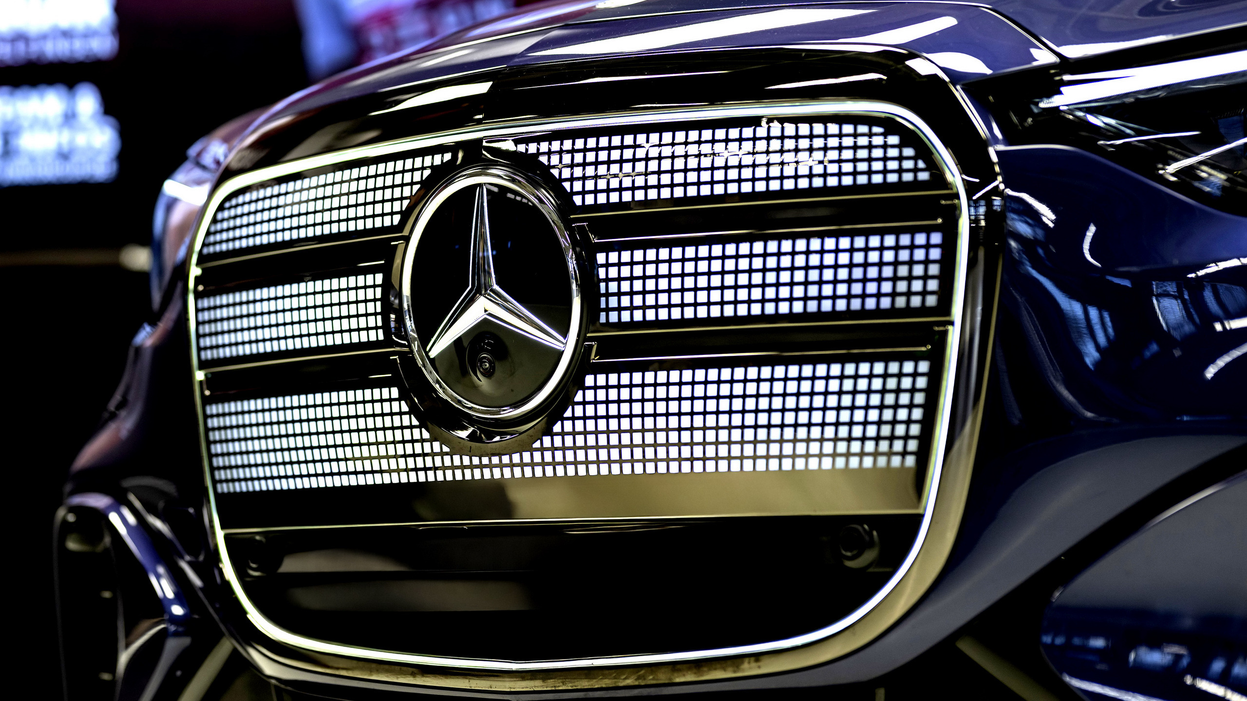 Mercedes is killing the EQS and building its replacement in disguise