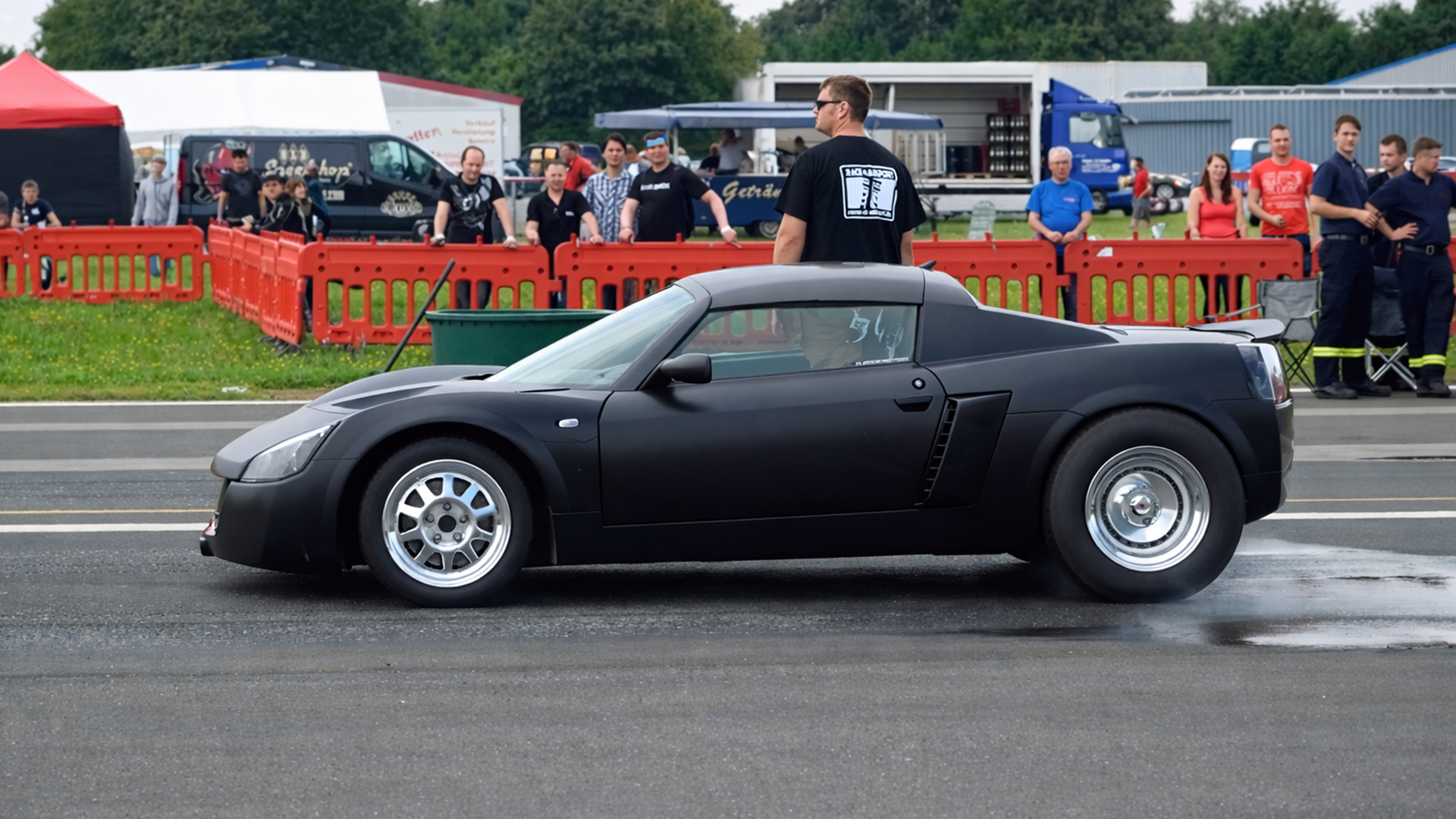 Opel 2.0 turbo demonstrates speed and precision