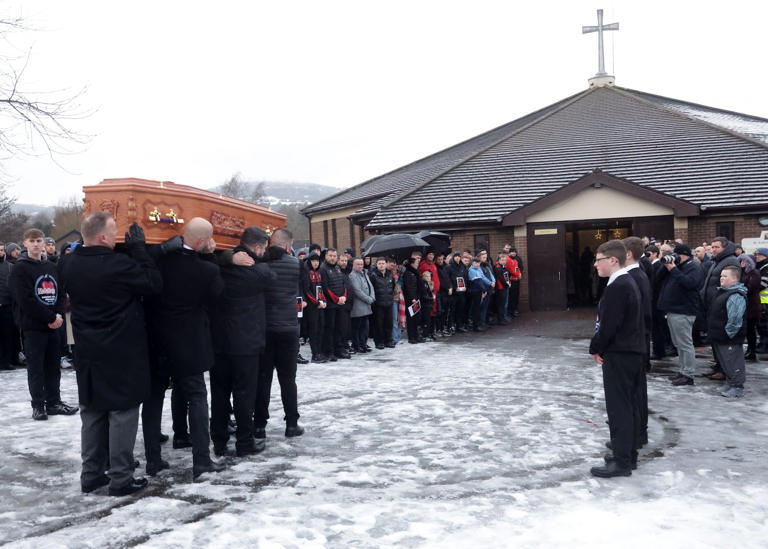 Beloved Belfast boxer remembered as 'gentle giant' who 'lifted any room ...