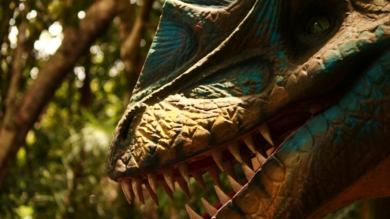 Oldest armored dinosaur looked like a spiked walking fortress