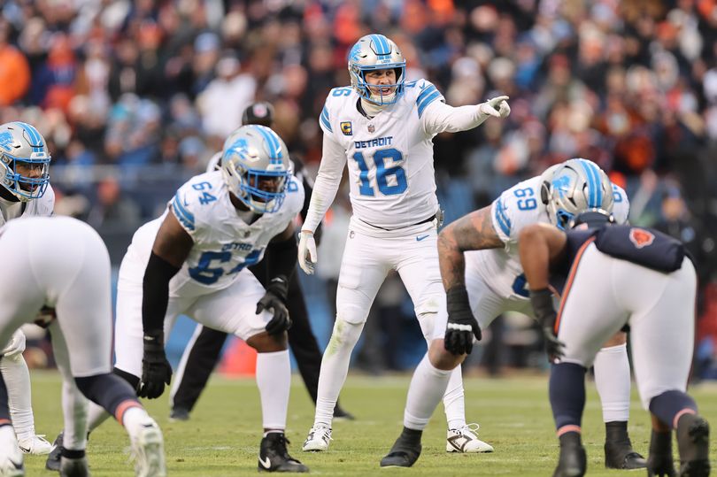 NFL team celebrates breaking Tom Brady 'curse' in upset Week 18 win