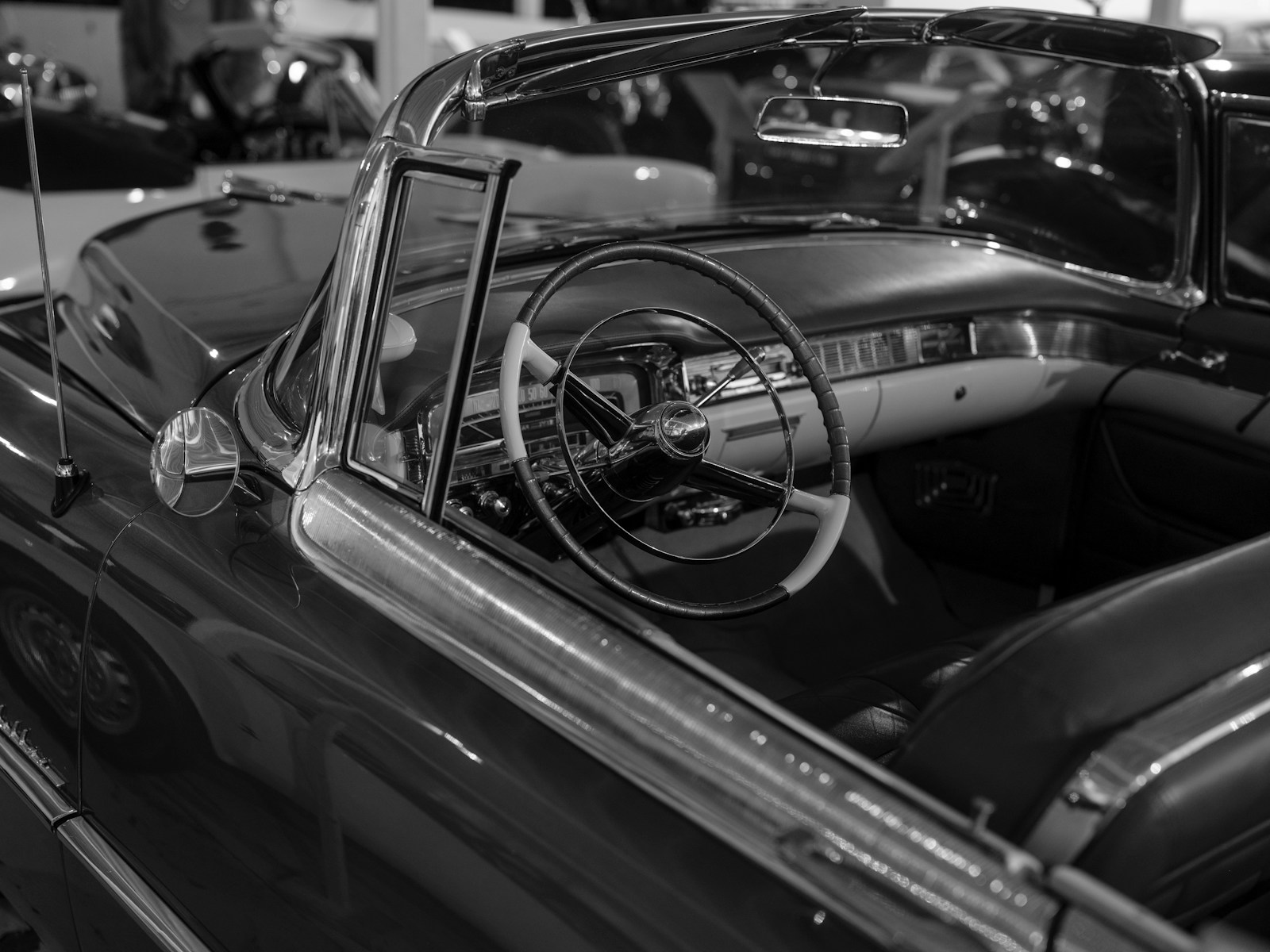 7 America’s Most Iconic Luxury Cars