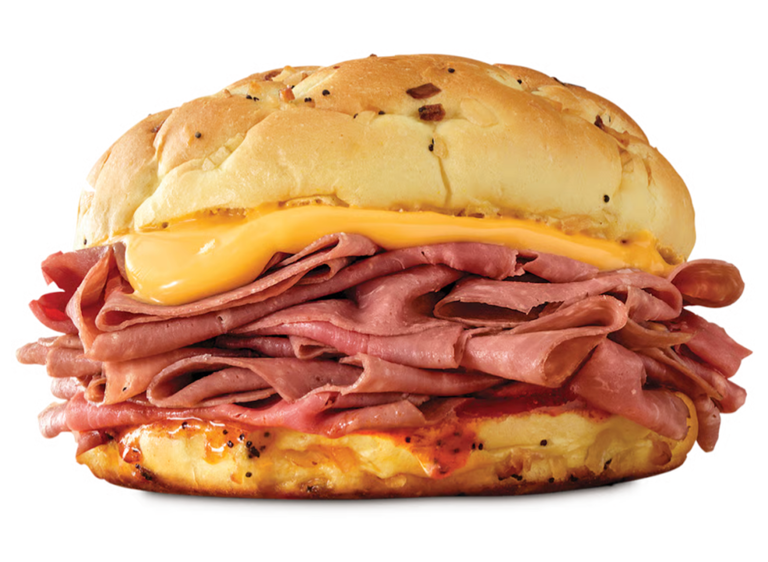 5 chain restaurants known for stacking the meat sky-high