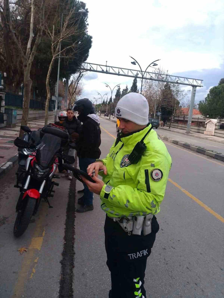 Manisa’da motosiklet denetiminde 3,25 milyon TL ceza kesildi