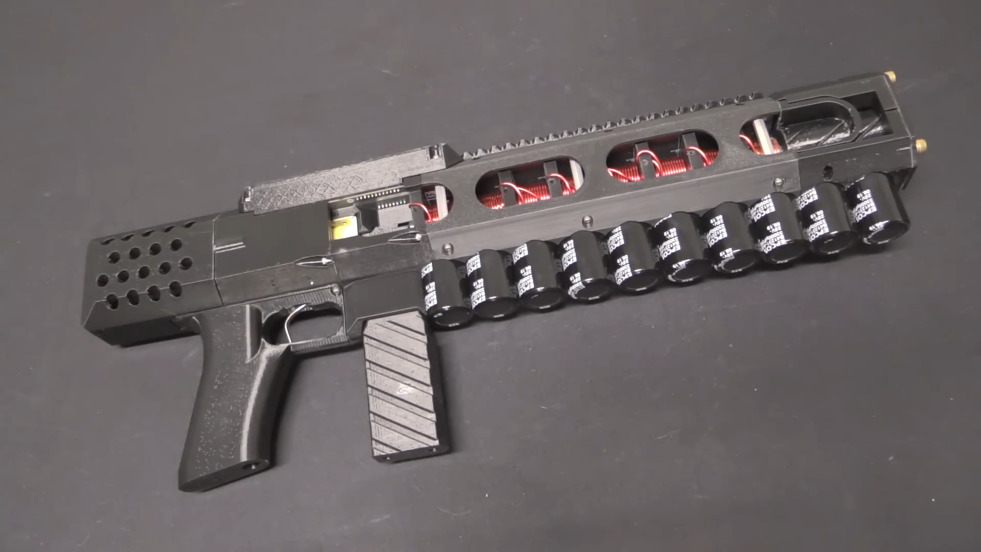 Testing the first magnetic pistol in the world