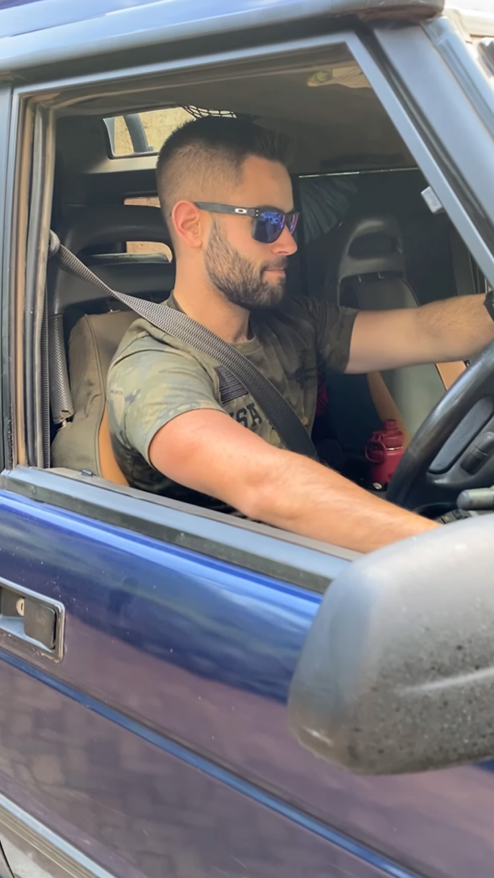 Kenyan car culture: How much for a modified 1994 Land Rover Discovery?