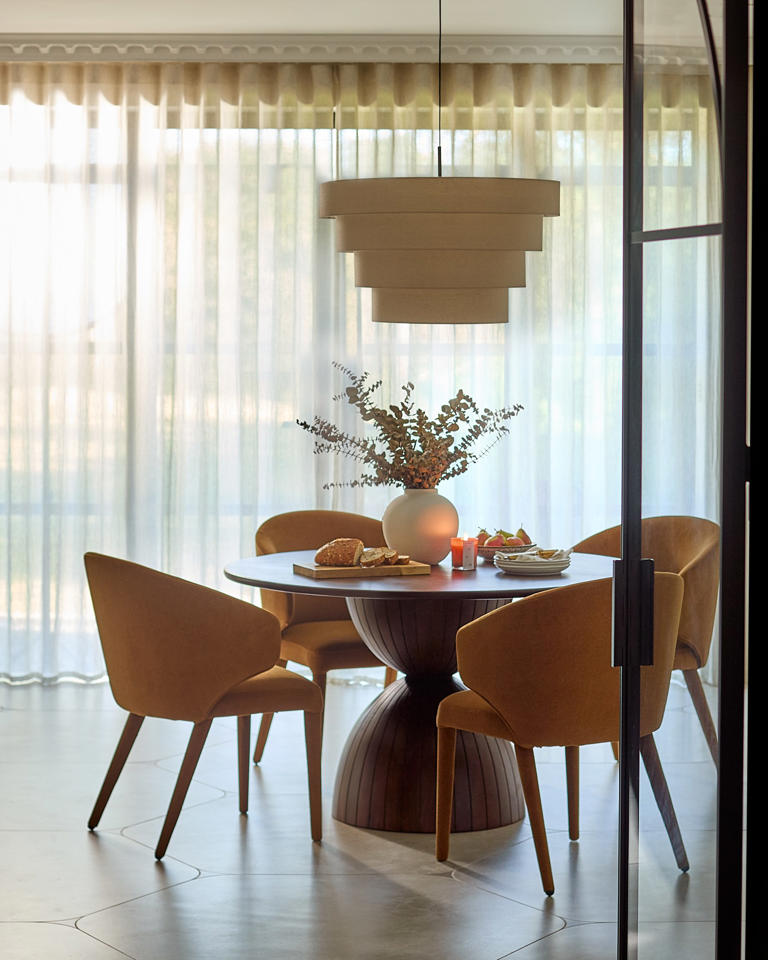 To koniec ery beżu. Ten kolor wygryzie go z wnętrz w 2026 roku