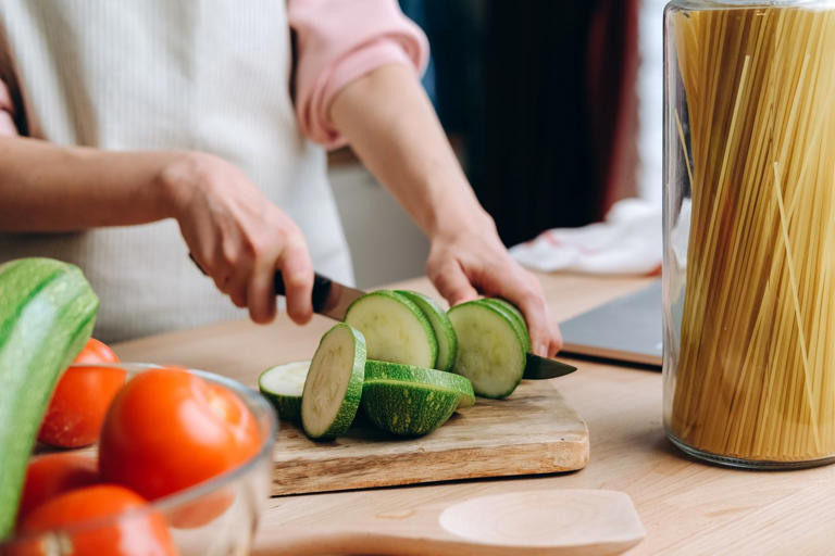 Good vs. bad carbs: Benefits of minimally vs. highly processed carbs