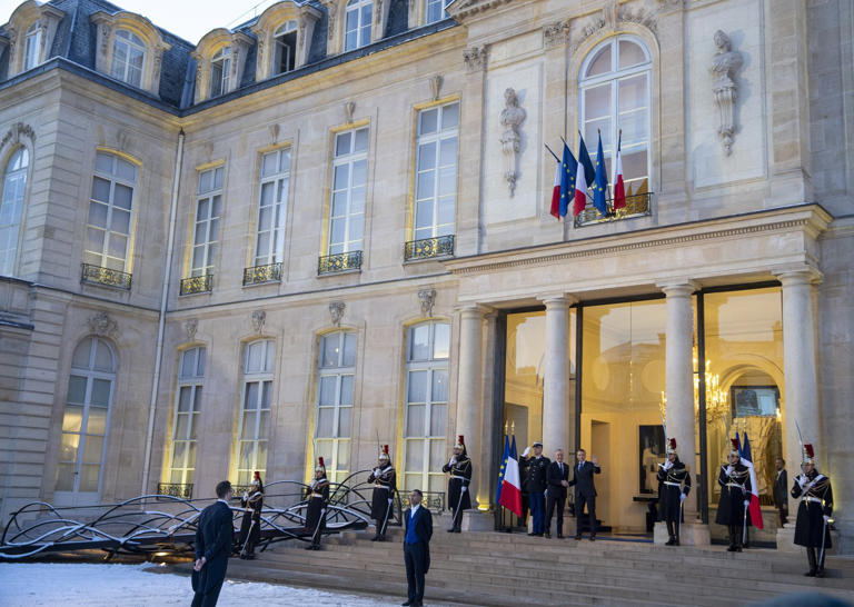 Photo gallery: Carney meets with Ukraine's allies in Paris