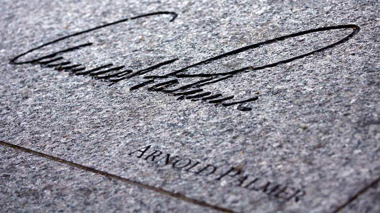 Among golf signatures, Arnold Palmer's artful mark was in class by itself