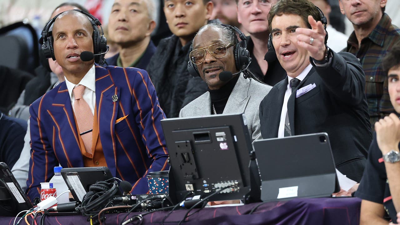 Clippers vs. Warriors: Snoop Dogg provides hilarious commentary as ...