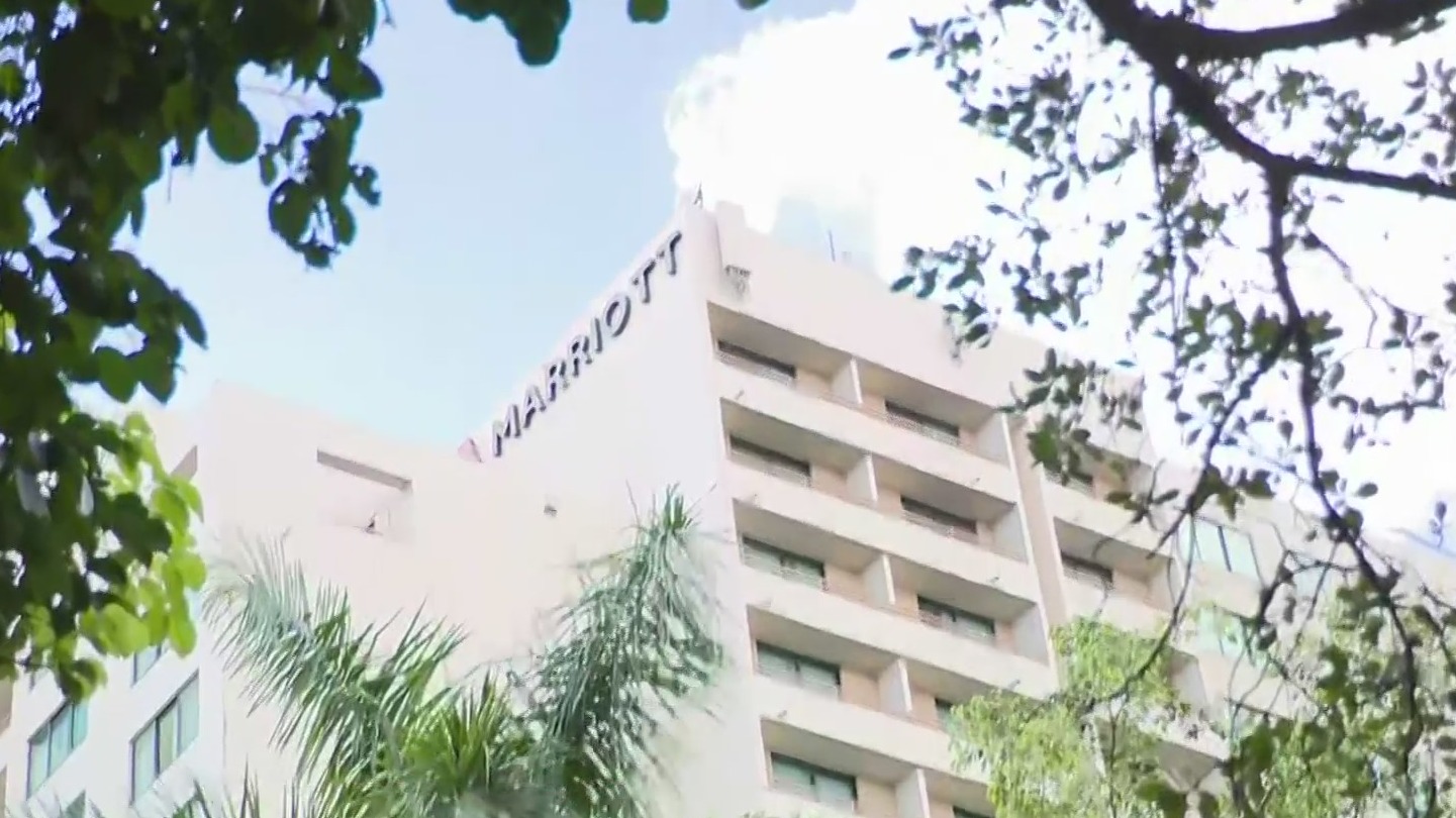 Man taken to hospital after getting shot inside Fort Lauderdale hotel