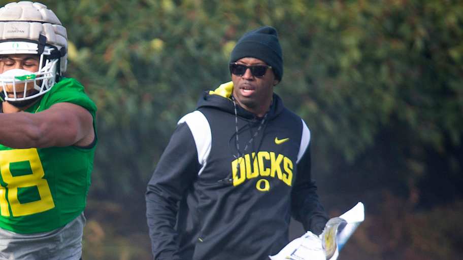 Oregon Ducks recruiting SEC freshman edge rusher in transfer portal